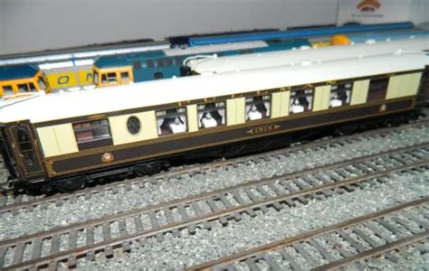 Hornby British Pullman Vsoe Super Detail Coach With Lights Ibis Plus