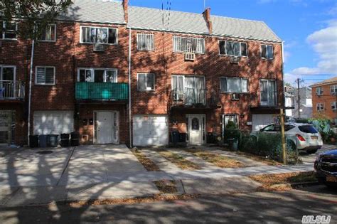 84 75 168th Pl Jamaica Hills Ny 11432 Redfin