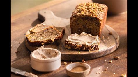 ΜΑΓΕΙΡΕΨΤΕ ΤΟ ΨΩΜΙ ΜΕ ΜΠΑΝΑΝΑ ΣΕΡΒΙΡΙΣΜΕΝΟ ΜΕ ΑΡΩΜΑΤΙΚΟ ΒΟΥΤΥΡΟ ΚΑΝΕΛΑ Youtube