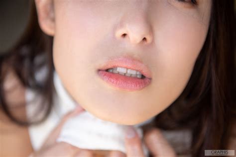 [graphis] Gals472 Suzu Matsuoka 松岡すず Raw Expression V2ph