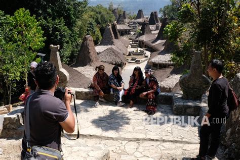 Polisi Selidiki Penyebab Kebakaran Kampung Adat Sumba Republika Online