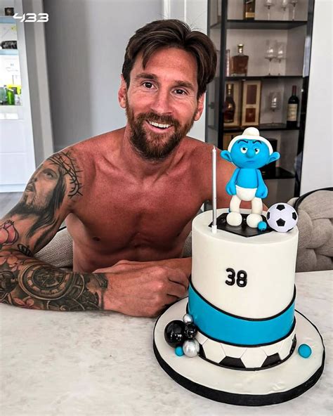 کیک تولد بامزه 38 سالگی لیونل مسی عکس بارسانیوز