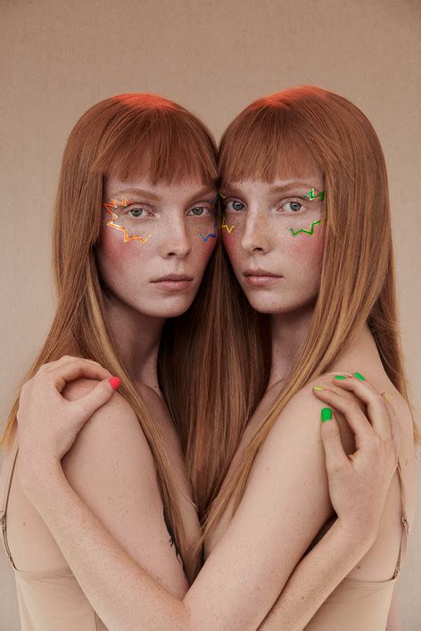 Twins Posing Artofit