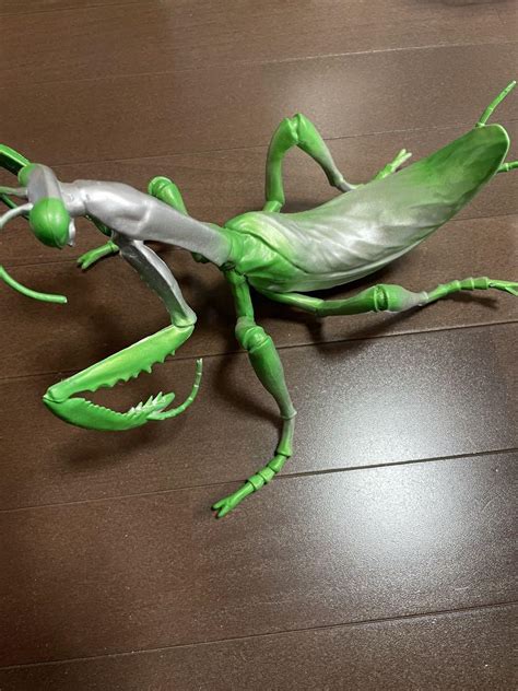 巨大 カマキリ フィギュア メルカリ