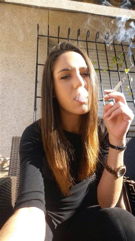 Pin On Bong Babes