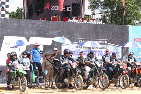 Pj Bupati Landak Buka Kejurprov Grasstrack Kalbar Seri Ke 2