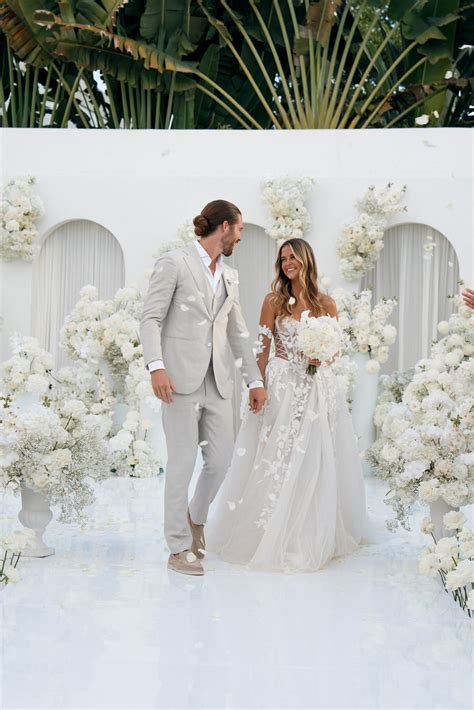 Naeem Khan Spring 19 Bridal Style Guide The Lane