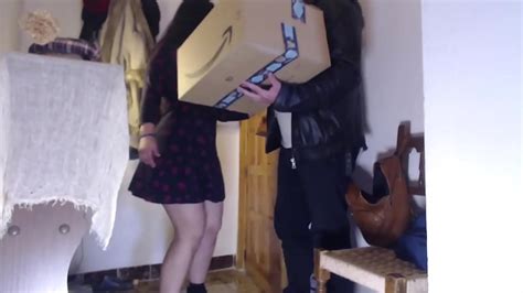 Amateur Oral Sex Surprise To Delivery Guy