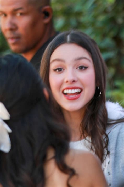 Olivia Rodrigo Sexy Legs Hot Celebs Home