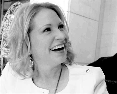 Meet Michele Swinick Of Helping The People In Scottsdale Voyagephoenix Phoenix