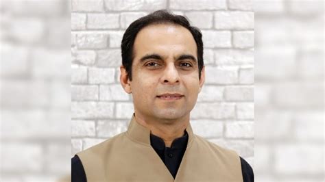 Qasim Ali Shah Responds To Viral Leaked Pictures Incpak