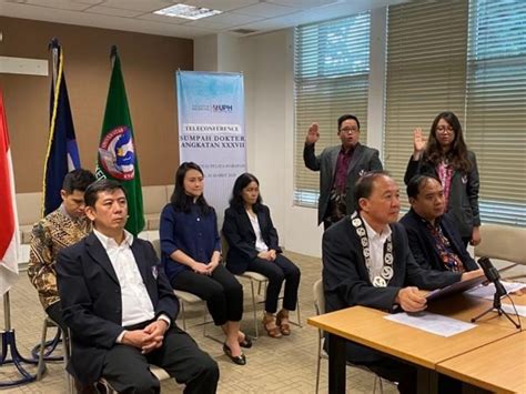 Lewat Videoconference Fk Uph Adakan Sumpah Dokter Id Berita Banten Hari Ini