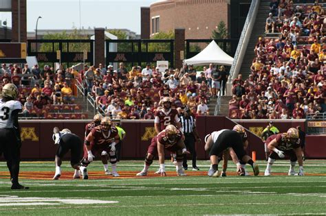 Gameday Pictures From The Minnesota Gopher Win Over Colorado 49 7 The