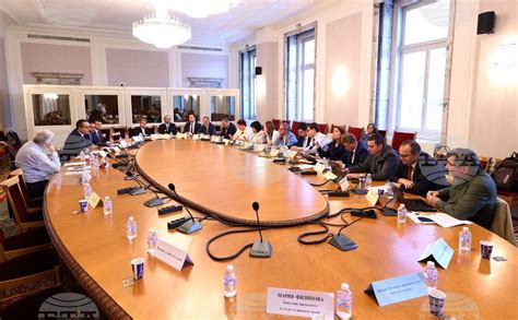 Комисията по бюджет и финанси определи числеността и състава на Подкомисията за контрол на