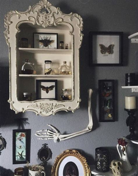 Pin By Cindy Janssen On Woon Inspiratie Decoratie Gothic Home Decor