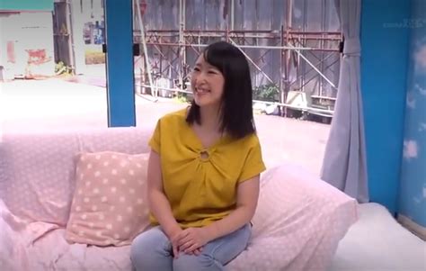 寝取り・寝取られ・ntr 中出し 人妻・主婦 ナンパ 素人 マジックミラー号 性欲が抑えられなくて困っている男性の悩みを聞いてくれませんか？欲求不満な人妻は旦那以上の勃起ペニスを見せつけ膣内で