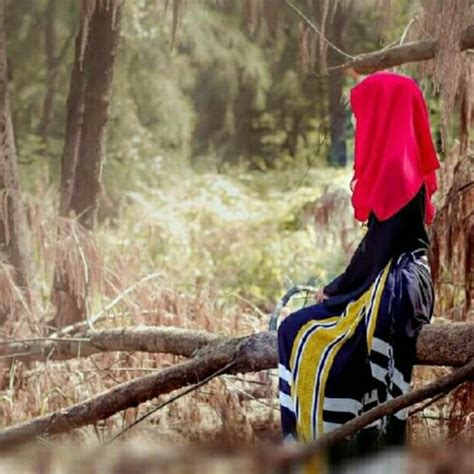 Stream Easa Shareef Listen To Dhivehi Playlist Online For Free On