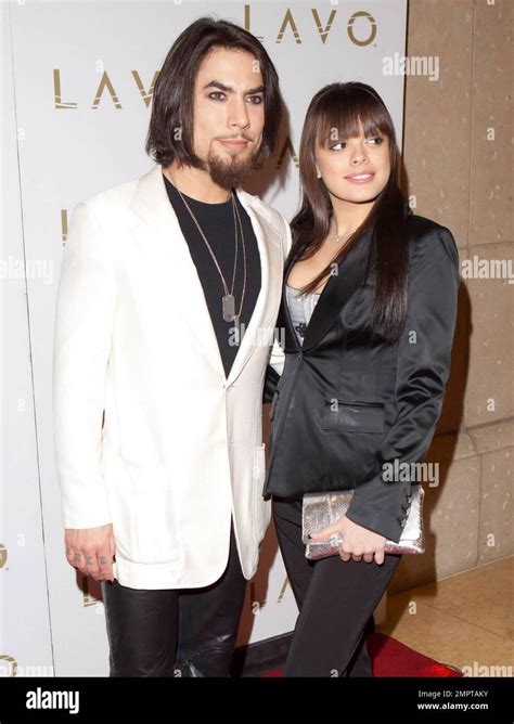 Dave Navarro Poses With Adult Film Star Renee Perez As He Hosts Erotica
