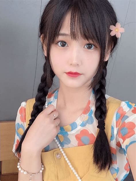 美女图集：乖巧可爱的小美女惹人爱 搜狐大视野 搜狐新闻