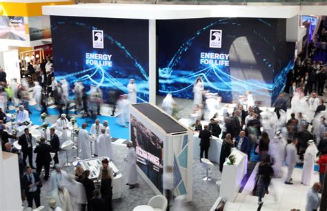 اقتصاد أبوظبي ينمو 35 في الربع الثاني من 2023