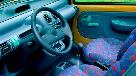 La Historia Del Twingo El Auto Cuya Fama Relanzó Shakira Al Compararlo