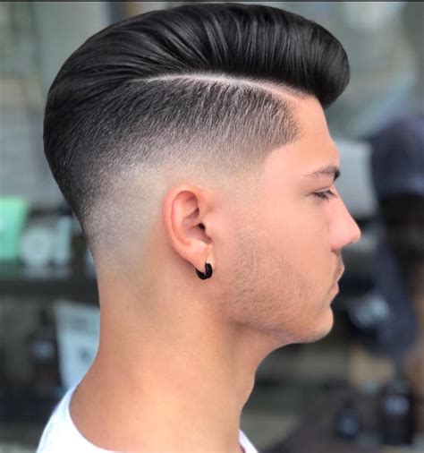 Fade 2 Side Haircut Best Fade Haircut And Hairstyles 2021 Edition How