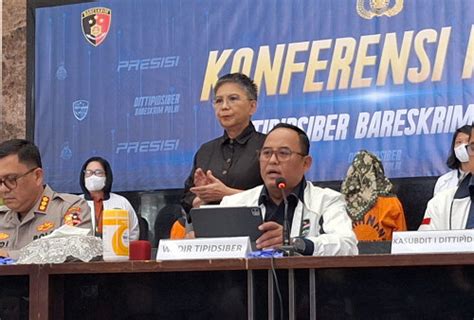 Link Video Cewek 4 Bersaudara Pamer Dada Durasi 20 Detik Diburu No