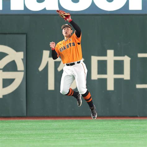 【巨人】 原監督、岡本和真の左翼起用「ファーストも外野もという選手がいてくれる。しかもそれが看板選手」 スポーツ報知