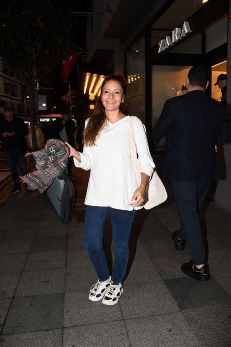 Ekmek Teknesinin Sonnuru Arzu Oştan Estetik Göndermesi Oyuncu