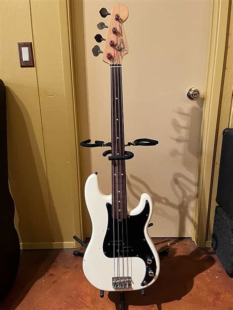 Fender Precision Bass Lined Fretless Mij 1984 1987 Fujigen Reverb