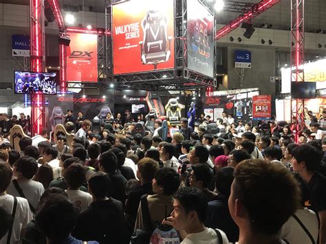 DXRacer日本公式アカウント on Twitter k4sen さん VodkaChaso さんと一緒にじゃんけん大会
