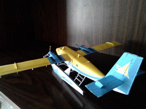 172 Dhc 6 Velaa Paper Model Ecardmodels