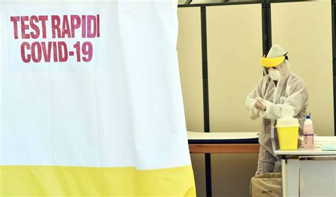 Covid impennata di contagi in tutto il mondo L Italia è il secondo