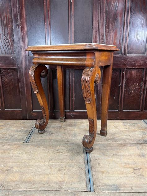 Georgian Console Noah Valentine