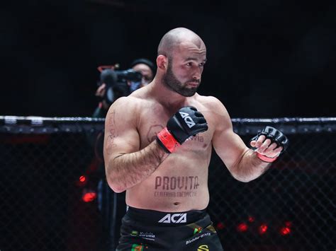 Polski zawodnik MMA złapany na dopingu Menedżer potwierdza Sporty