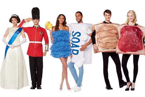 25 Super Spooky Fun And Easy Halloween Costumes For Couples