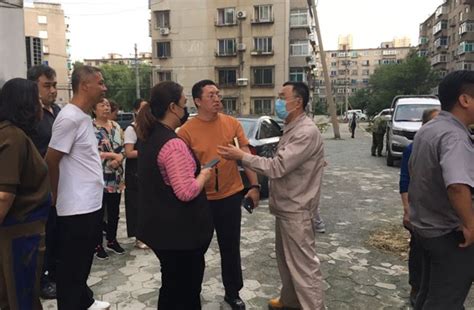长甸街道正兴社区郭明义爱心团队解决老百姓民生问题 街道信息 鞍山市铁东区人民政府