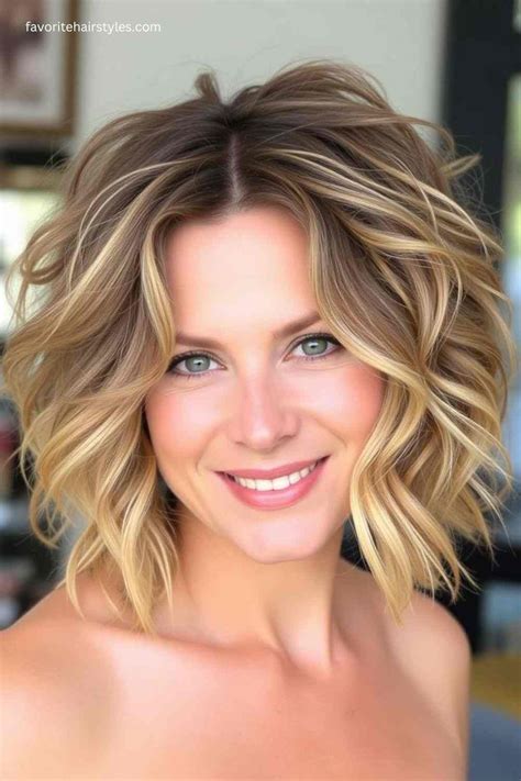 40 Effortless And Stylish Shaggy Lob Curly Hair Ideas Favorite Hair