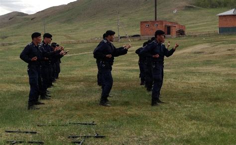 Хээрийн сургуулиас сурах зургаан эрдэм