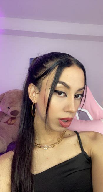 Lovelykaroll Onlyfans Free Trial Photos Socials