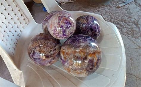 Hand Made Amathyst Ball Size 1kg To 3kg At Best Price In Khambhat Id 20688479448
