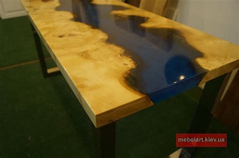 Журнальный столик с эпоксидной смолой | Мебель под заказ в Киеве
