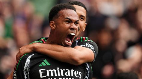 Tottenham 0 1 Arsenal Gabriel Magalhaes Heads Winner As Gunners Stay