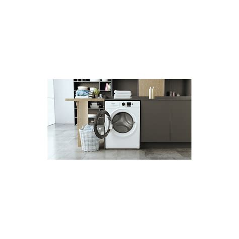 OFFERTA HOTPOINT NF1046WKIT LAVATRICE 10KG 1400 GIRI VAPORE