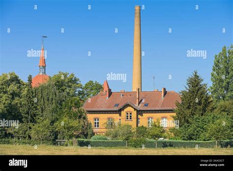 Schornstein Ehemaliges Wilhelm Griesinger Krankenhaus Heute