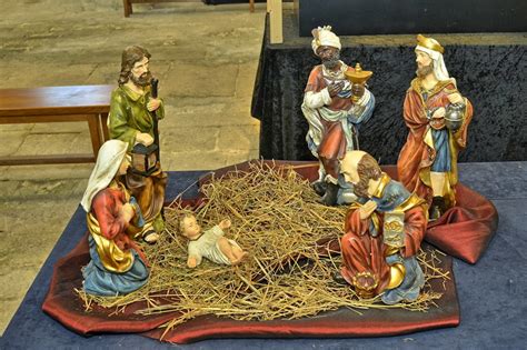 Exposition de Crèches de Noël Patrimoine Art Traditions