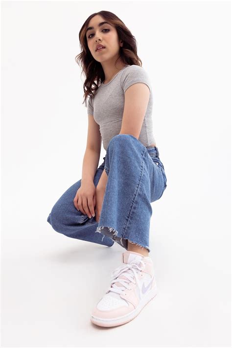 Sarita Res — Tamblyn Model Management