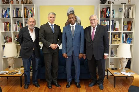 Encontro presidente da Câmara da Praia UCCLA