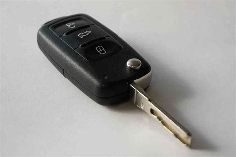 Replacement Land Rover Keys: Cost to Buy and Where To Get Them! - Four ...
