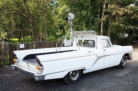 Киносъёмочная «Чайка ГАЗ 13 Пикабу